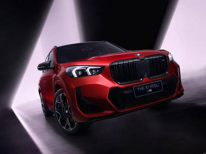 宝马X1狂降，19万拿下豪华SUV，2.0T动力加身，性价比王者归来！