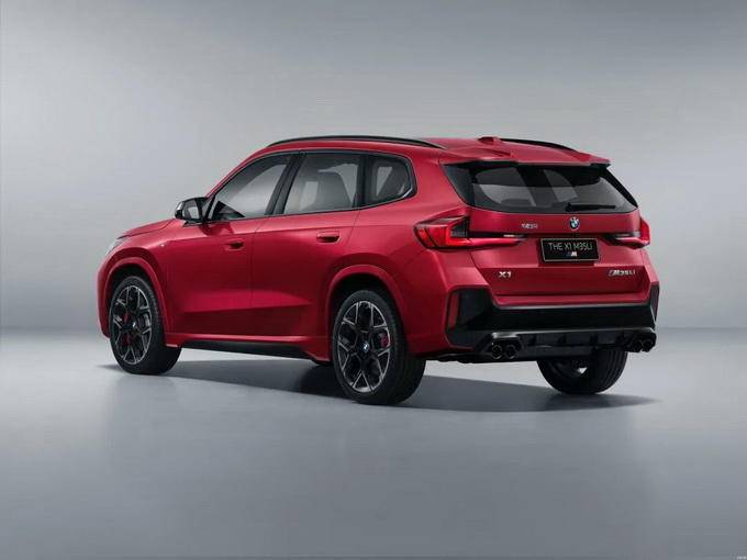 宝马X1狂降，19万拿下豪华SUV，2.0T动力加身，性价比王者归来！