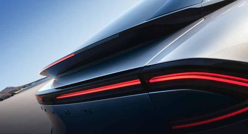 800V高压碳化硅，续航710km，小鹏P7+预售20.98万起能接受吗？