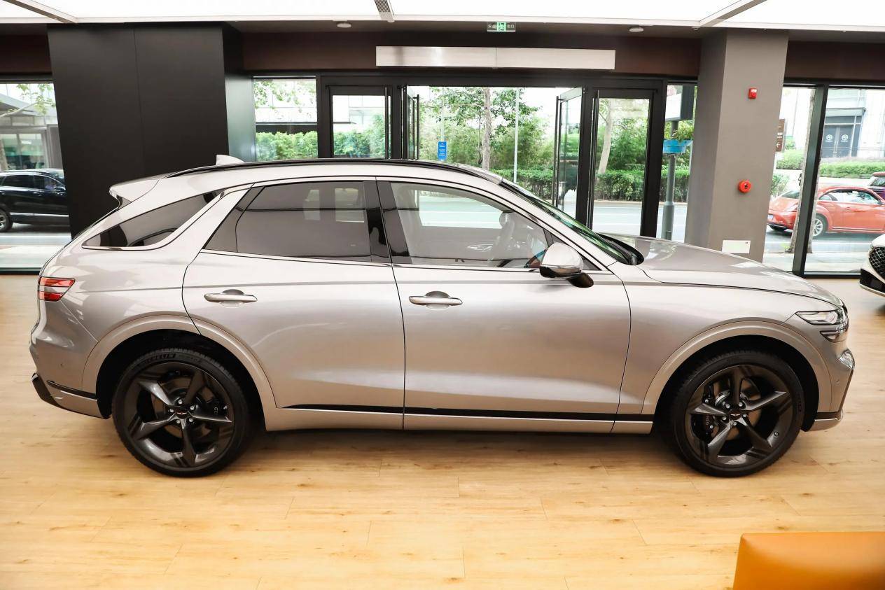 “韩国宾利”改款上市，配27寸屏，搭2.5T+8AT+全时四驱，加速6秒级