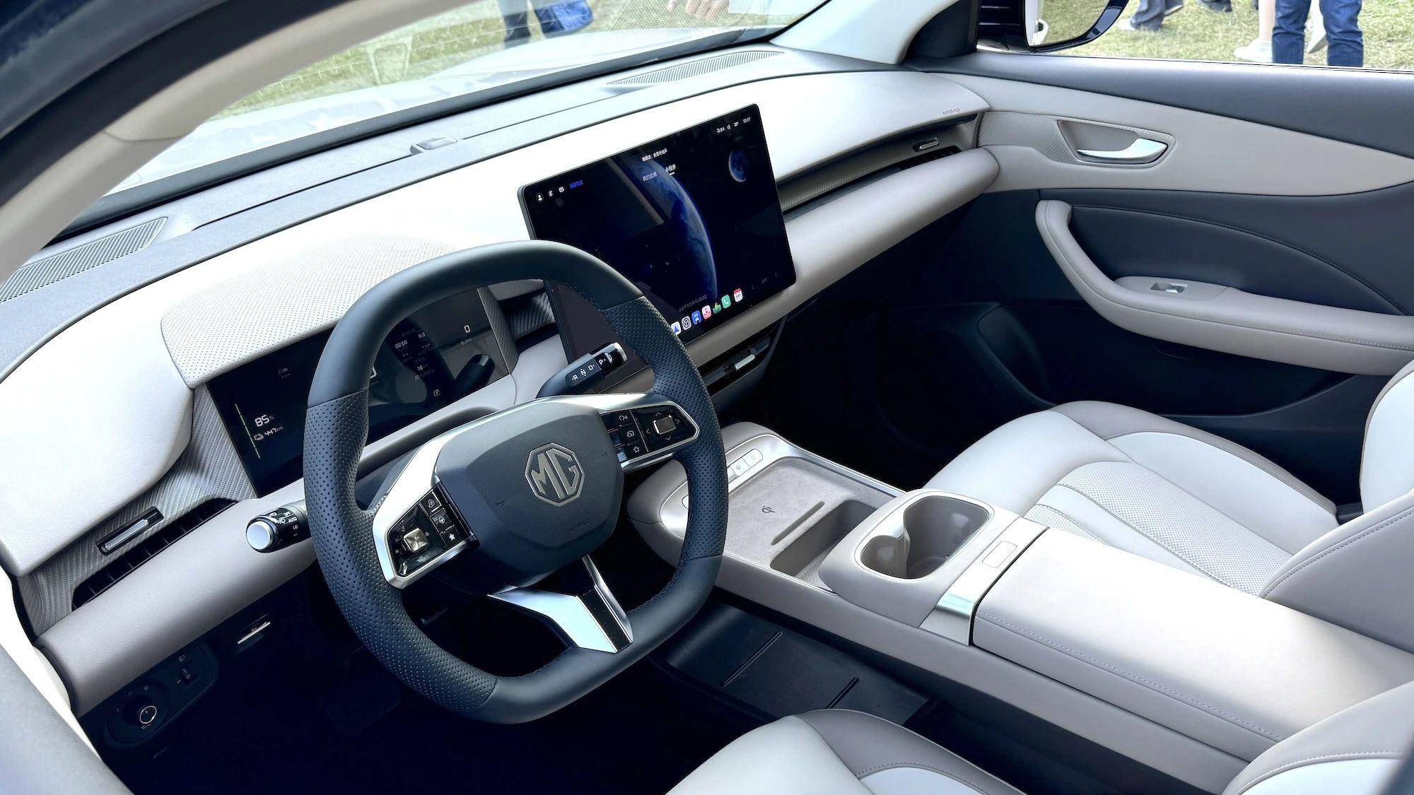 低至9.99万起售，压力给到元Plus和银河E5，MG ES5上市