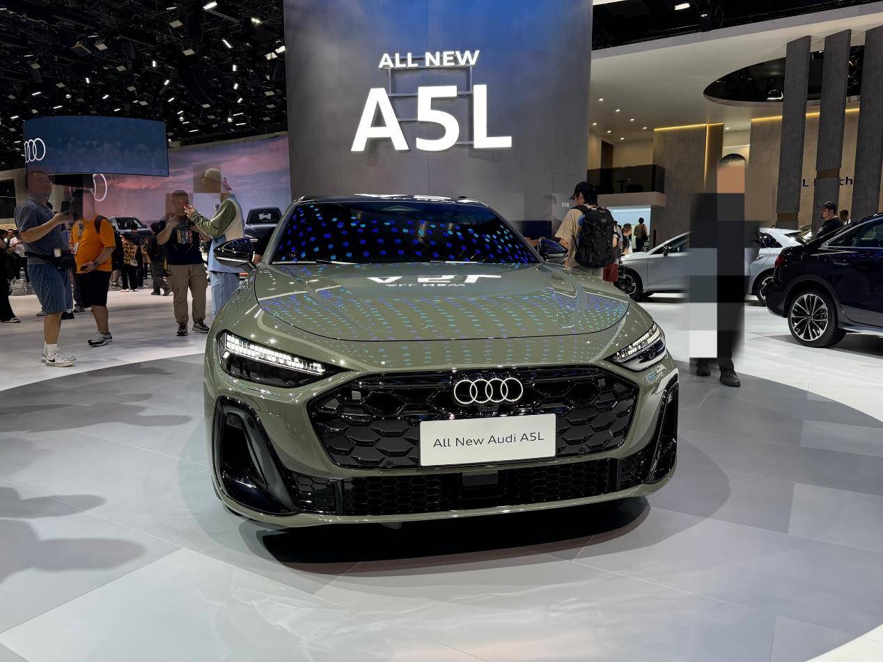 全新奥迪A5L全球首发，PPC平台轴距再加长，新款EA888动力能行不？
