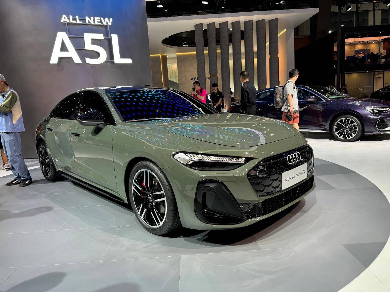 全新奥迪A5L全球首发，PPC平台轴距再加长，新款EA888动力能行不？