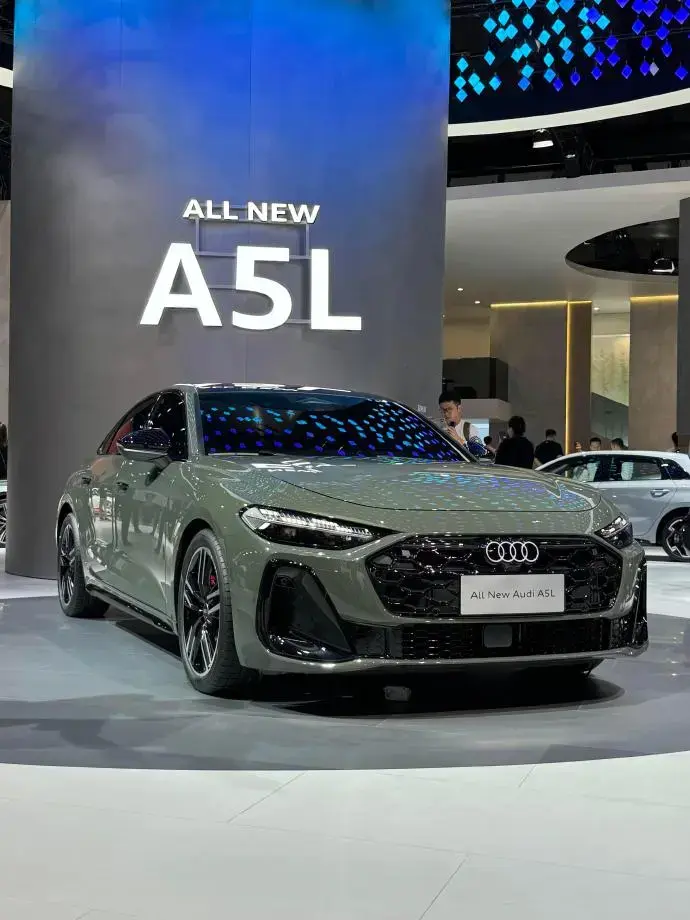 全新奥迪A5L亮相广州车展，从此江湖再无A4L，你能接受吗？