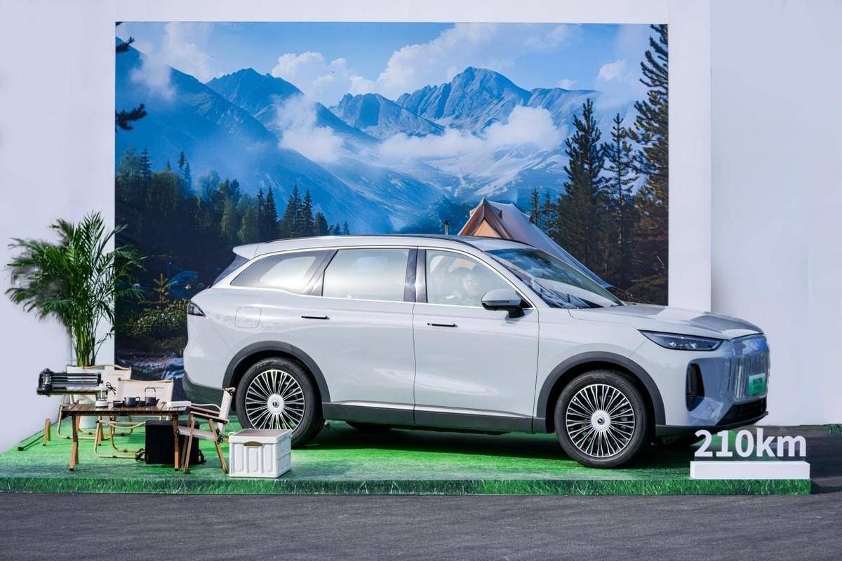 双电机+3挡DHT，纯电续航210Km，风云T9超长续航版上市