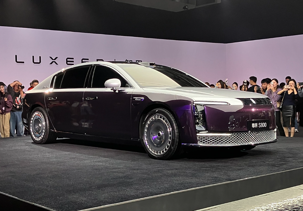 尊界S800预售价为一百万起，能否力抗“S78”成为高端畅销车