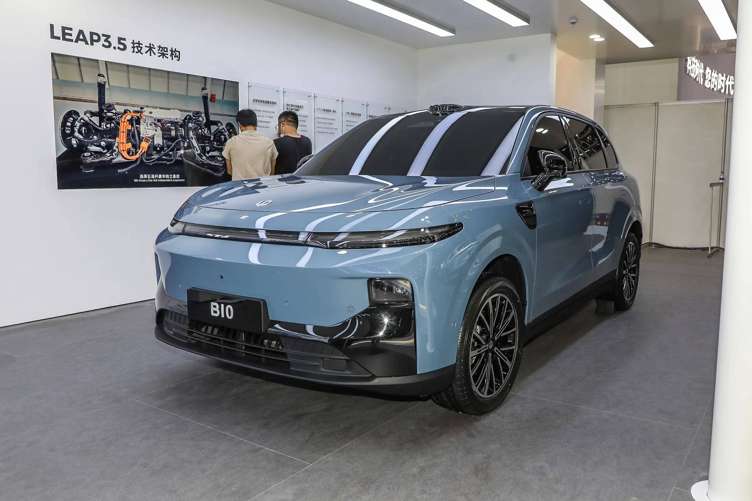 或9.98万起！零跑B10即将上市，外观配色曝光，能火吗？