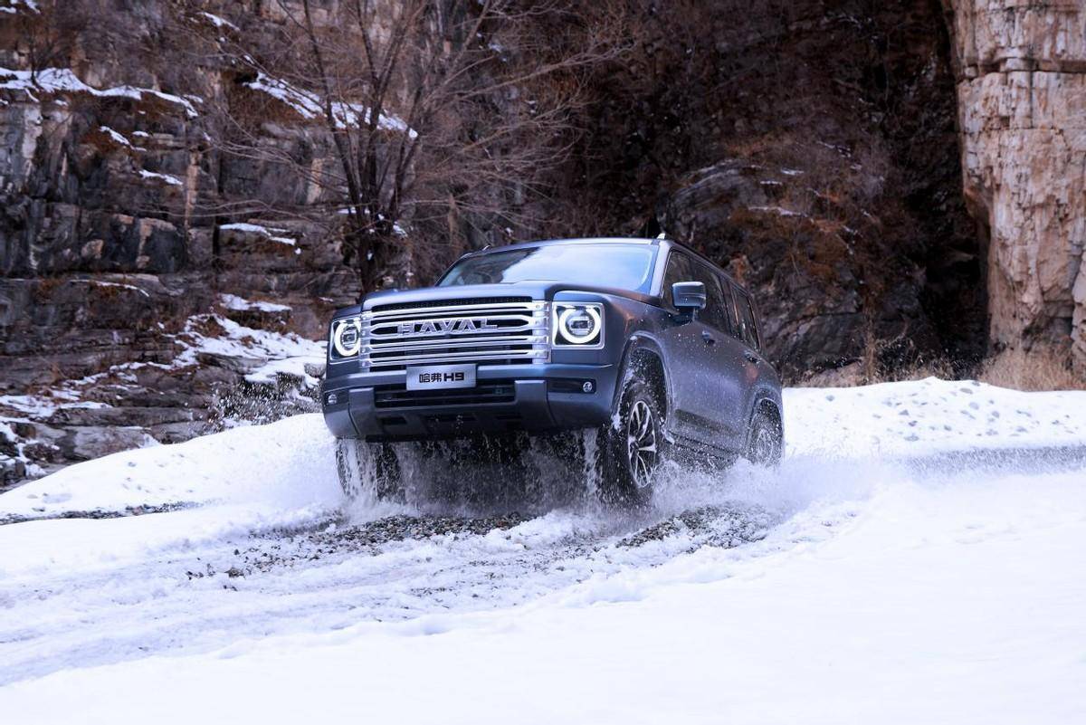 搭载2.4T柴油发动机，二代哈弗H9柴油版上市，23.39万起售_选车网|公众的选车平台