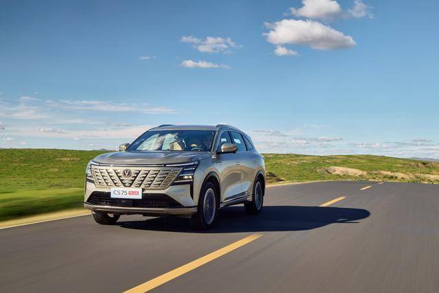 深扒第四代CS75PLUS的“爆款基因”_选车网|公众的选车平台