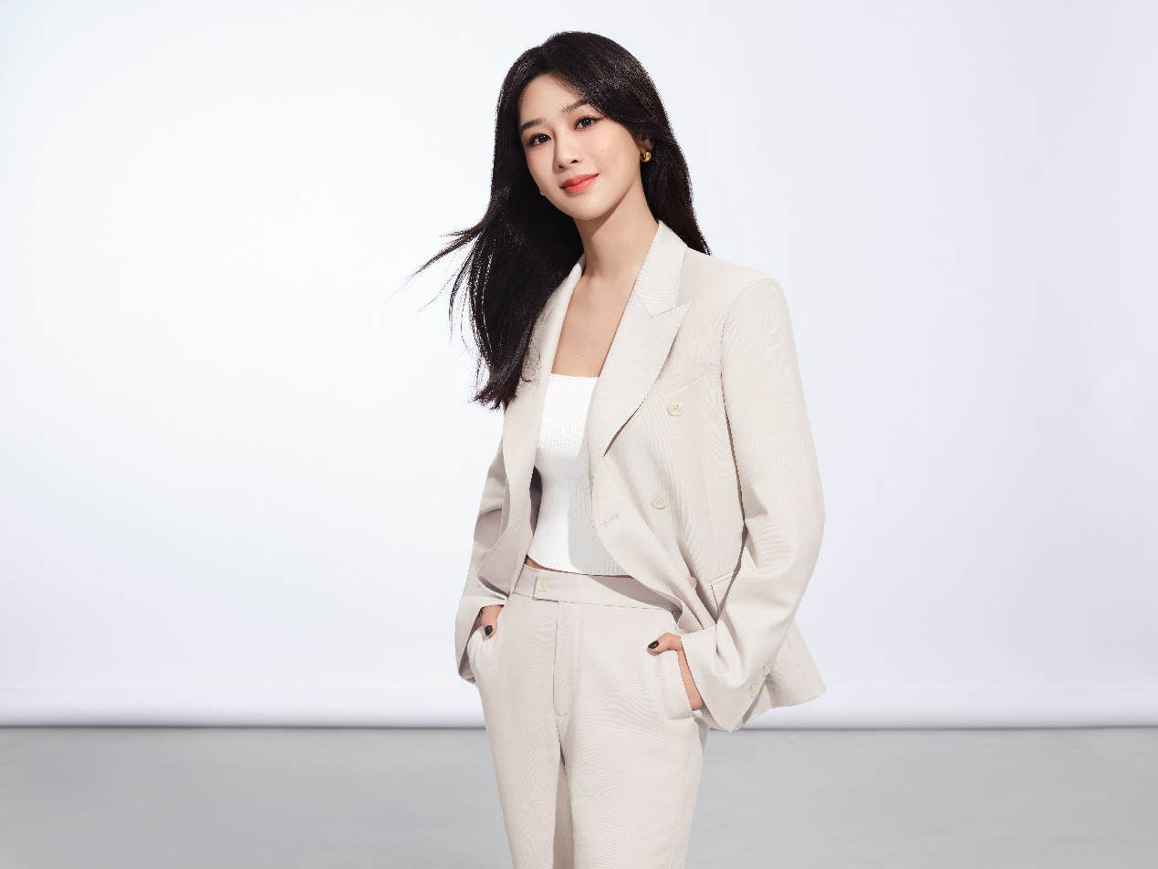 售价10.99万元起 奇瑞风云A8L全球直播碰撞上市_选车网|公众的选车平台