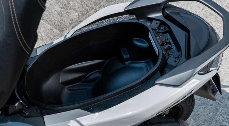 【新车速递】雅马哈2025 NMax 125/Tech Max进化来袭_选车网|公众的选车平台