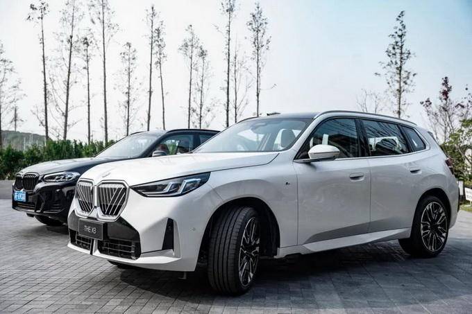 全新宝马X3L实车现身，尺寸扩增，科技飞跃，2025年一季度上市_选车网|公众的选车平台