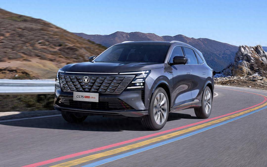 性价比最高的2.0T燃油SUV！第四代CS75PLUS Ultra上市13.19万起！_选车网|公众的选车平台