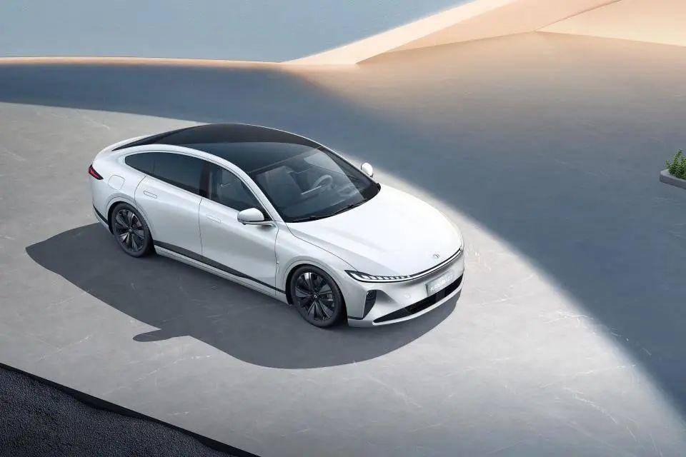 车长近5米，标配L2+智驾，续航1330km，媲美小米SU7仅售13万多_选车网|公众的选车平台