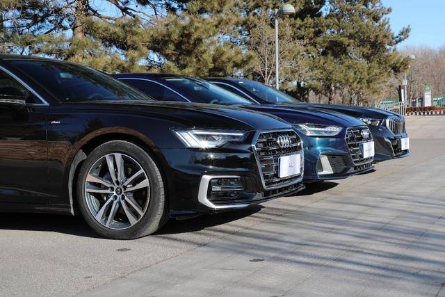 适合年轻人的C级豪华怎么选？A7L、A6L、5系大横评_选车网|公众的选车平台