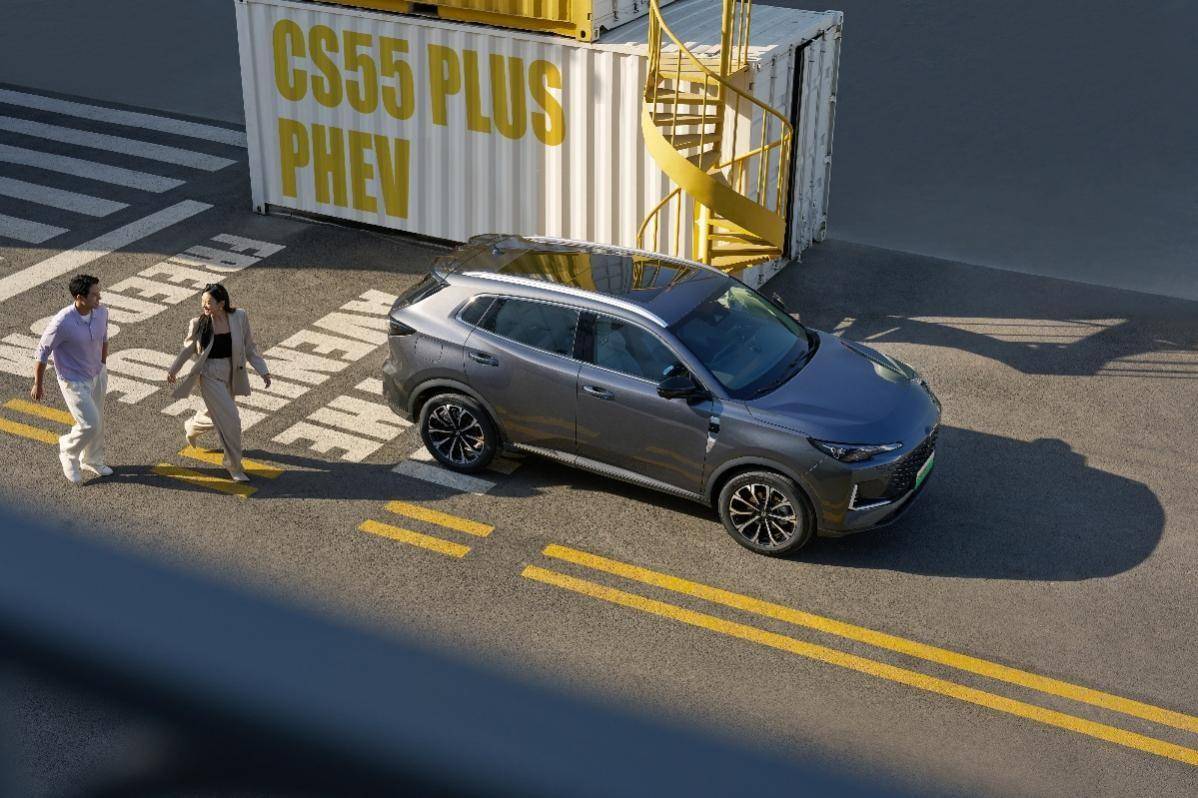 新手选车攻略：长安逸动PHEV & CS55PLUS PHEV上市，超值优惠来袭_选车网|公众的选车平台