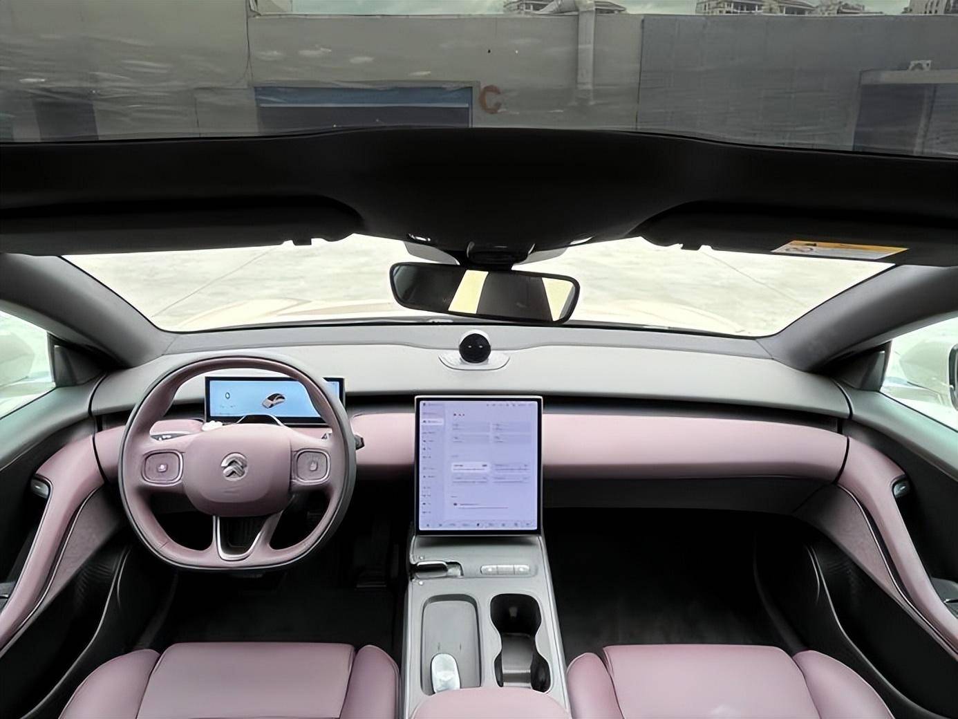 蔚来ET5和ET5T改款解读：内外细节升级，竞争力提升_选车网|公众的选车平台