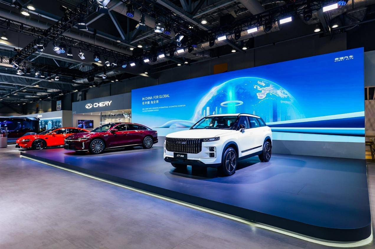 生而全球，生而极致丨奇瑞风云A9L首次亮相2025香港车展_选车网|公众的选车平台