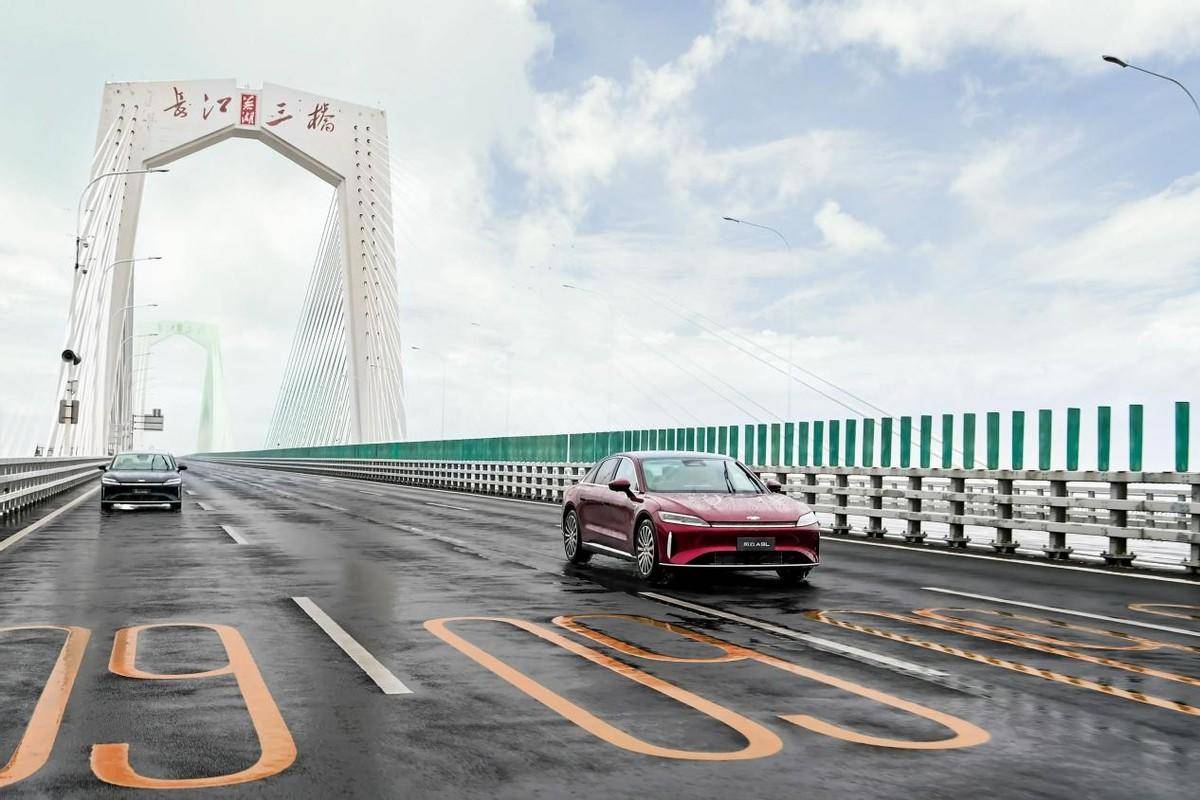 20万级C级轿车，9大豪车配置，奇瑞风云 A9L 开启预售_选车网|公众的选车平台