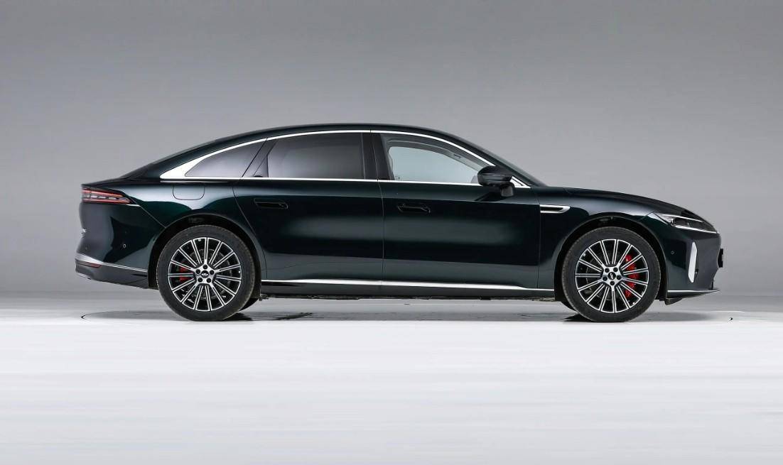 8月卖出10243辆新车，奇瑞风云A9L这算是成功了？_选车网|公众的选车平台