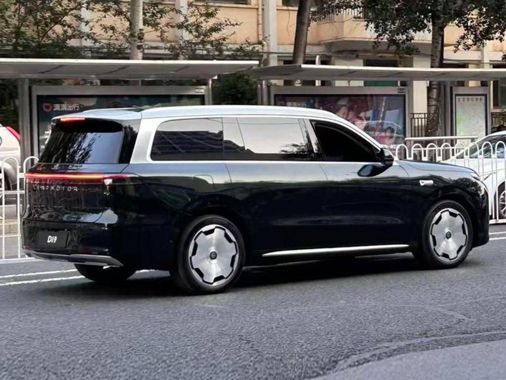 想买大型SUV的有福了！零跑D19定档10月16日发布，或售25-30万_选车网|公众的选车平台