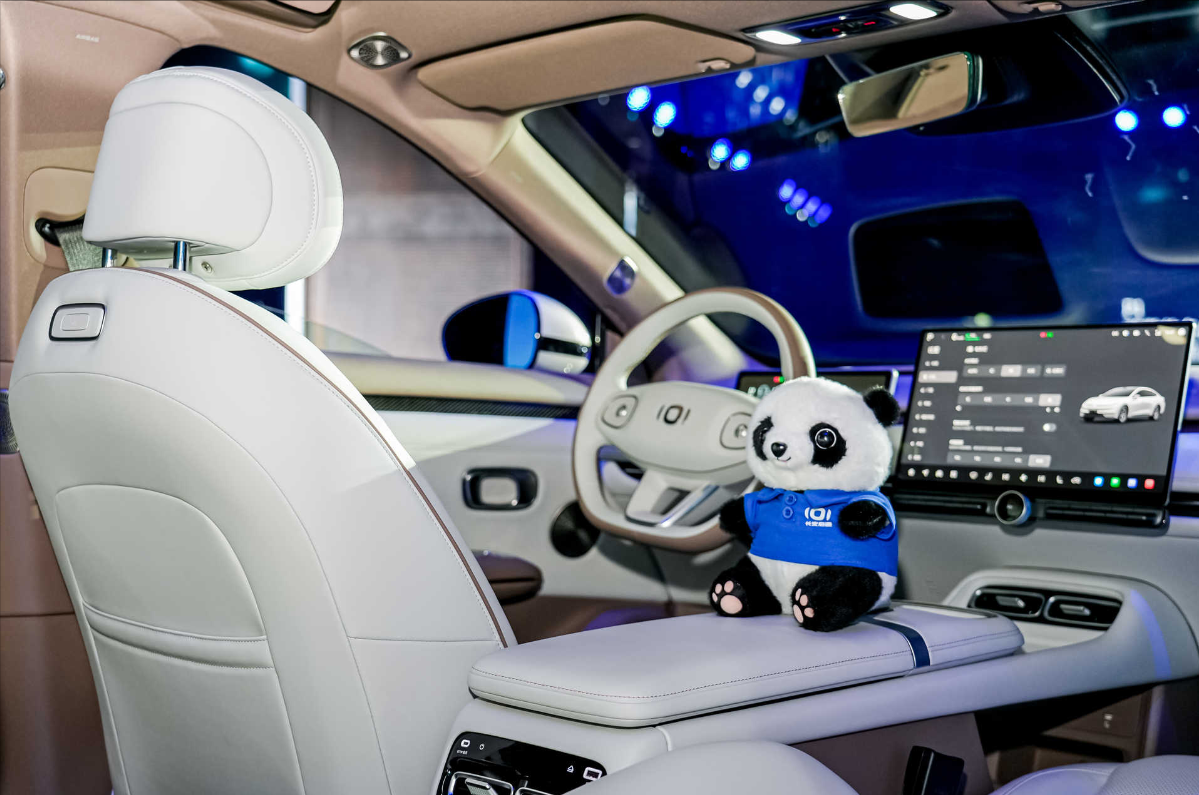 11.99万起售的“价值核弹”！长安启源A06以越级配置重塑家轿市场标杆_选车网|公众的选车平台