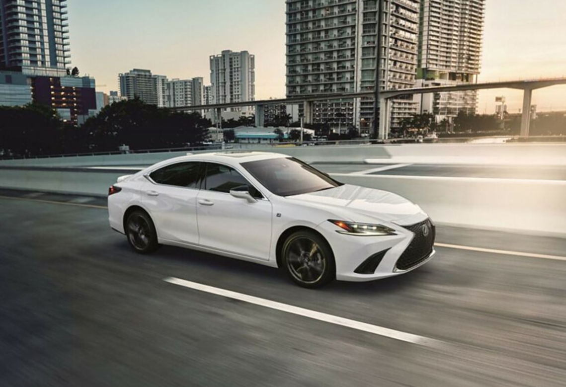 雷克萨斯ES200特别版上市：售价31.27万元，动力总成未变_选车网|公众的选车平台