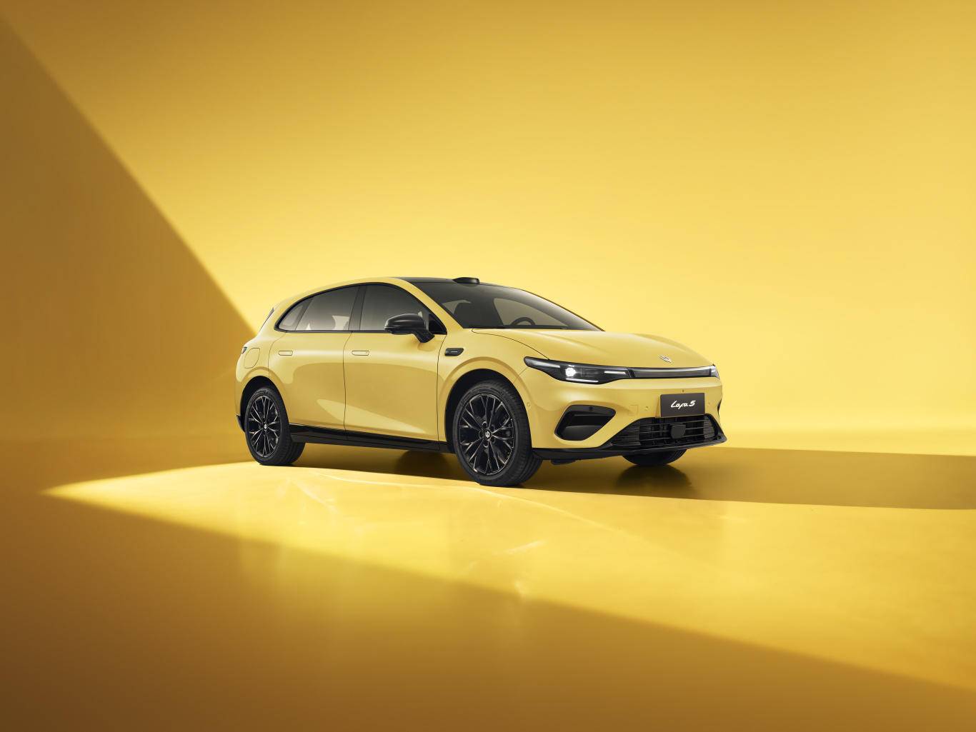 零跑Lafa5开启预售，五款配置车型任你选，预售价格为10.58万元起_选车网|公众的选车平台